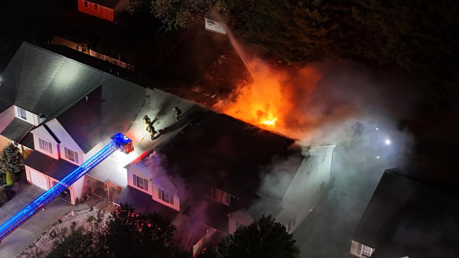 2 hospitalized, 7 displaced after overnight townhome fire in Lower ...