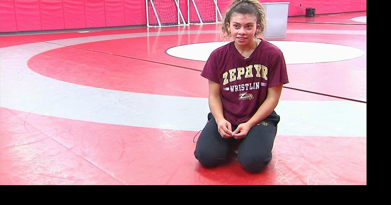 Ruth Rivera haciendo historia en la lucha femenina en Whitehall High ...