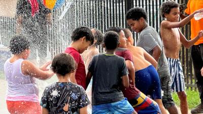 Kids get a break from high temps during Wacky Water Wednesday | Berks ...