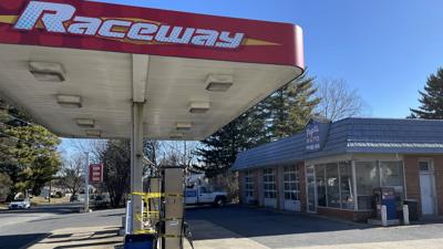 Raceway gas station taking place of former Pagats Auto Service in ...