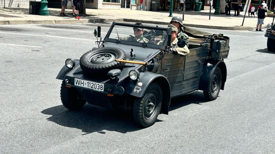 Convoy in Reading provides opportunity to see WWII era vehicles ...