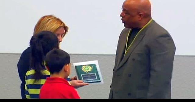 Reading Mayor Vaughn Spencer honors Amanda Stout students for recycling ...