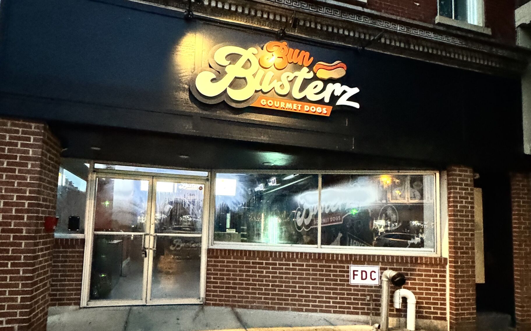 New Lehigh Valley shop to offer custom gourmet hot dogs, with plentiful ...