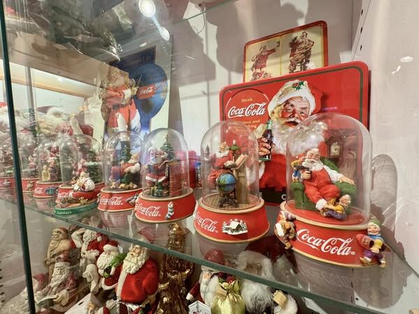 Hackettstown celebrates the holidays with hundreds of Santas, upcoming ...
