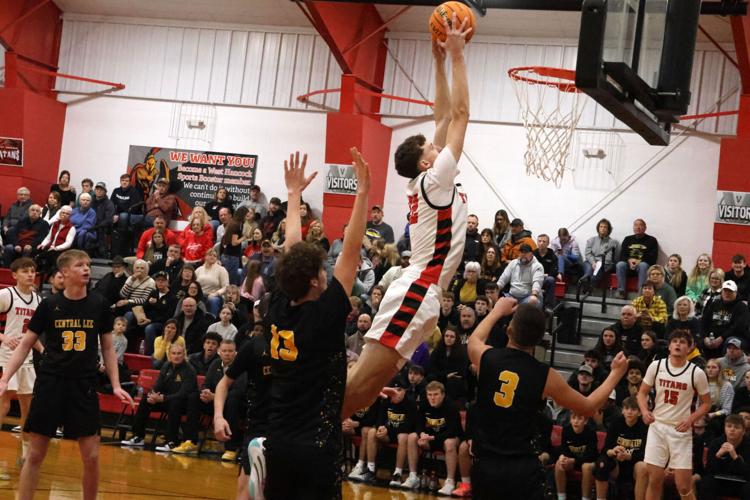 Dunk and Swat: Knowles sets the tone for Titans in win over Central Lee ...