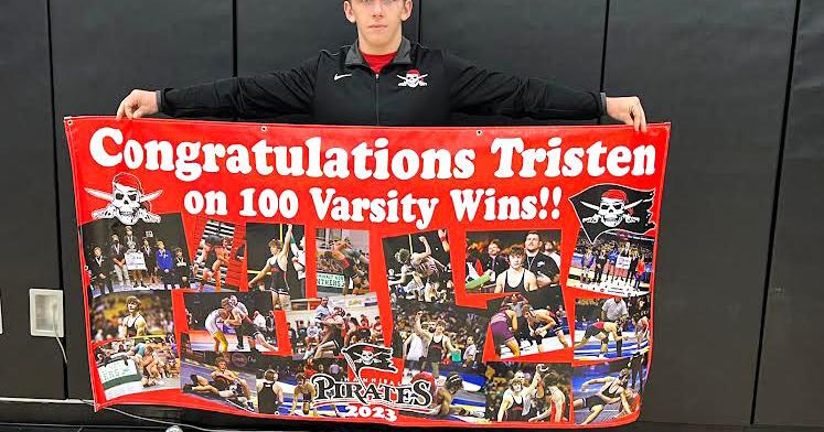 Hannibal junior Tristen Essig captures 100th career win | Sports | whig.com