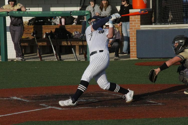 Raiders slug their way to victory over Highland | Sports | whig.com