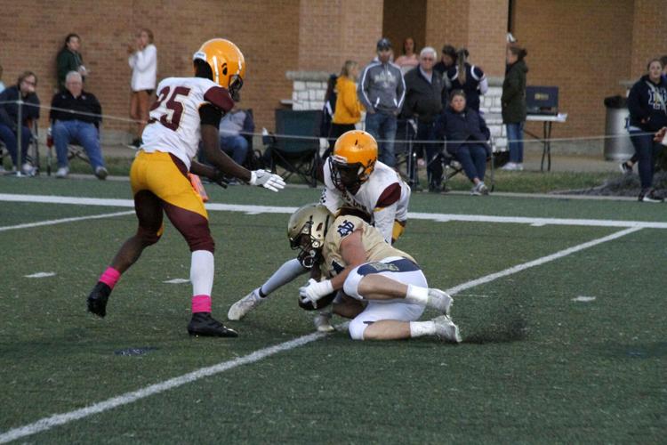 Raiders defense comes up big in shutout win over Soldan | Sports | whig.com