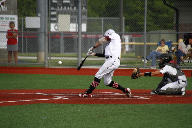 Pirates plunder the bases in win over Cougars | Sports | whig.com