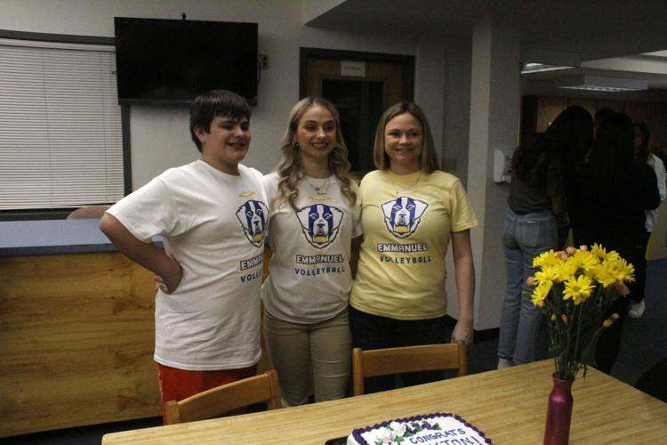 Group of QND athletes make collegiate commitments | Sports | whig.com