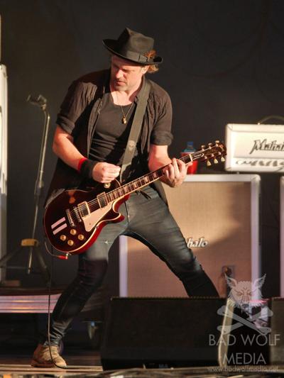 INTERVIEW: Collective Soul's Dean Roland talks recording, playing live ...