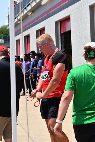 Hoskins, 4x200m relay lead Pirates on day one of state track meet ...