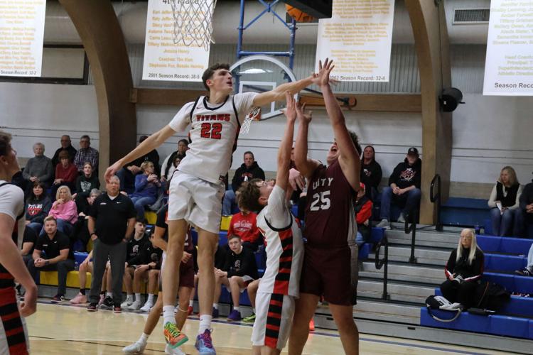 One-two punch of Froman, Knowles lead Titans to victory over Mustangs ...