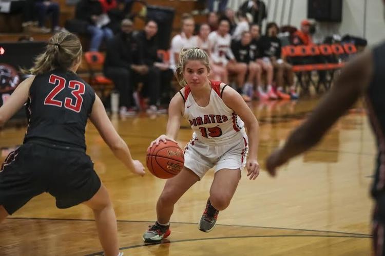 Hannibal stays persistent in quarterfinal win over Clark County ...