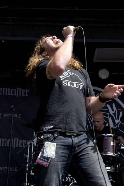 Royal Bliss singer plans to keep coming back to Quincy | Article | whig.com