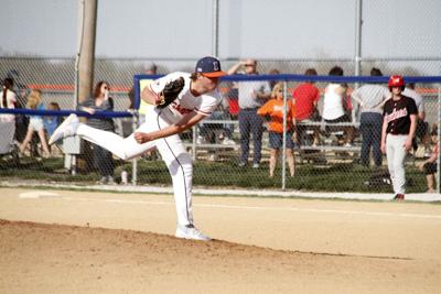 Chargers defeat Raiders, reach 20 wins for first time since 2015 ...