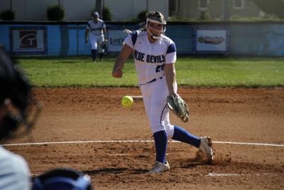 Gilker pitches shutout in Quincy win over Southeastern | Sports | whig.com