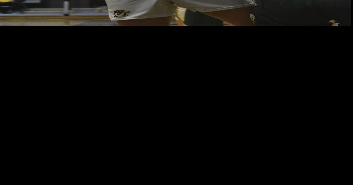 Queen of the blocks: Hawks' Low sets new standard for altering shots ...