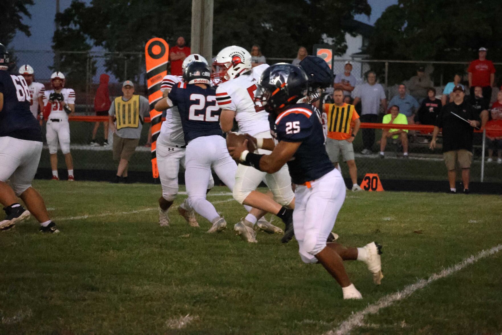 Knotts runs for three touchdowns in Illini West win over Bureau Valley ...