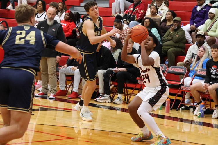 Hannibal falls short to Helias on night 2001 team is honored | Sports ...