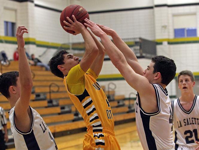 Monroe City Boys Basketball | Photo Galleries | whig.com