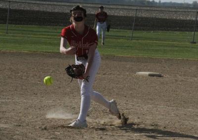 Western claws out win over Beardstown | Sports | whig.com