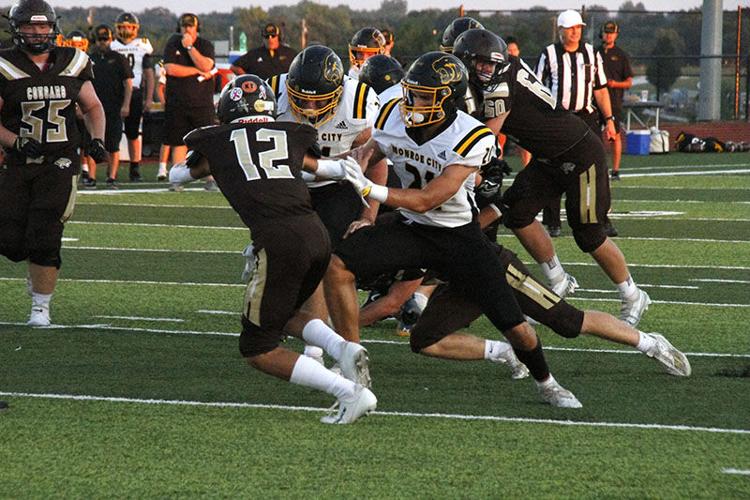 Panthers electric defense stops Cougars in its tracks | Sports | whig.com