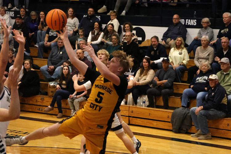 Allensworth reaches 1,000 points to help QND stay perfect and defeat ...