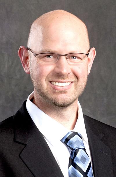 Benjamin Drebes receives Edward Jones award | People and Professions ...