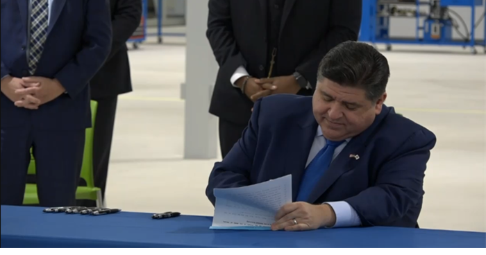 CAPITOL RECAP: Pritzker signs electric vehicle manufacturing incentives ...