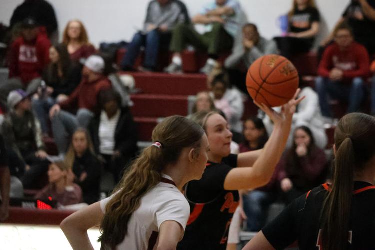 Louisiana holds off late Palmyra surge at home shootout | Sports | whig.com