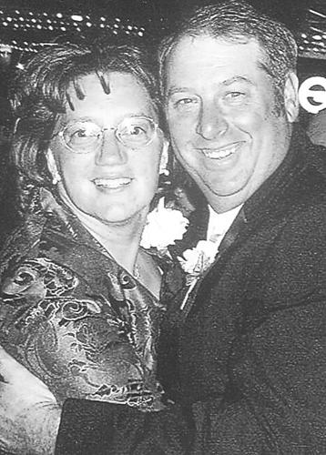 Daryl and Theresa Stoll | Article | whig.com