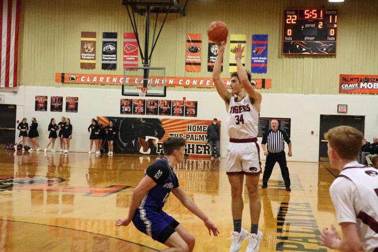 Brewer scores career-high 40 points in Canton win over Brookfield in ...