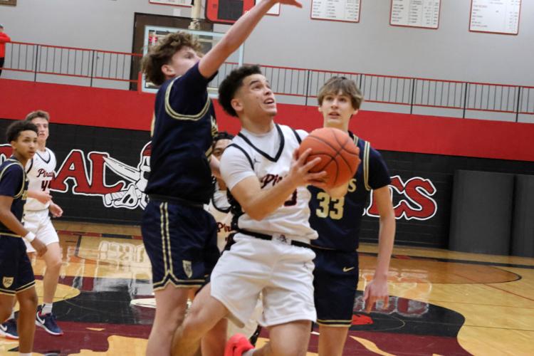 Hannibal falls short to Helias on night 2001 team is honored | Sports ...