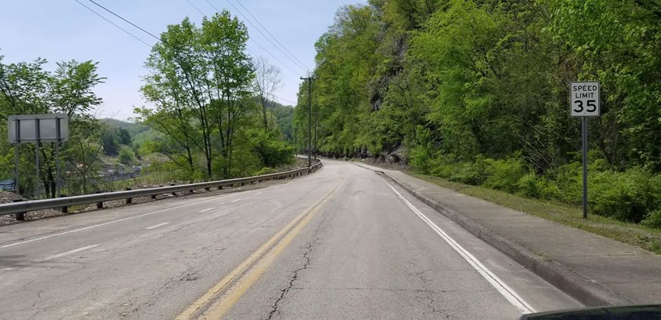 Old U.S. 52 cleared in West Williamson | News | williamsondailynews.com
