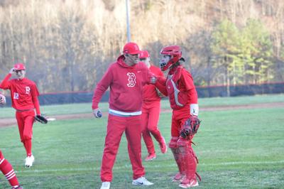 Belfry tops Phelps, falls to Man and Russell | Sports ...