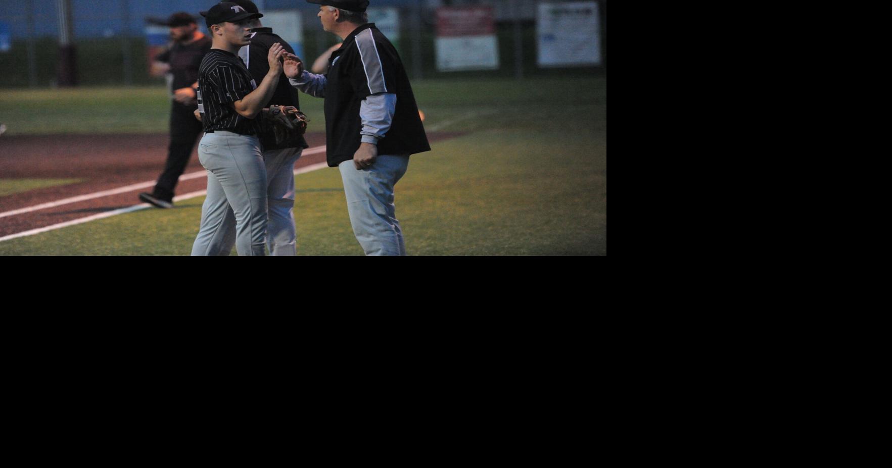 Panthers stay alive with 8-7 win at Sherman | Sports ...