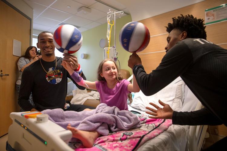 Harlem Globetrotters pay visit to Hoops Family Children’s Hospital ...