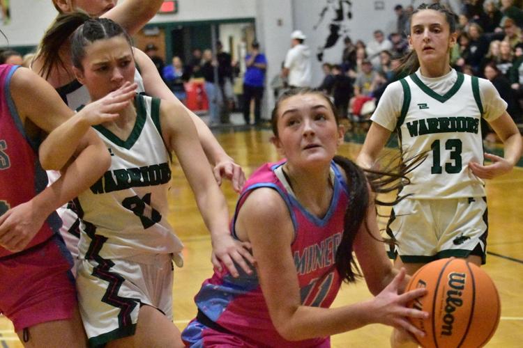 Lady Miners fall 47-39 at Wyoming East in regional final | Sports ...