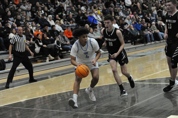 Tug Valley tops rival Mingo Central, 58-46 | Sports ...