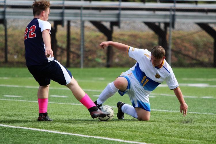 Photos: Logan 5, Man 0 (High School Soccer) | | williamsondailynews.com