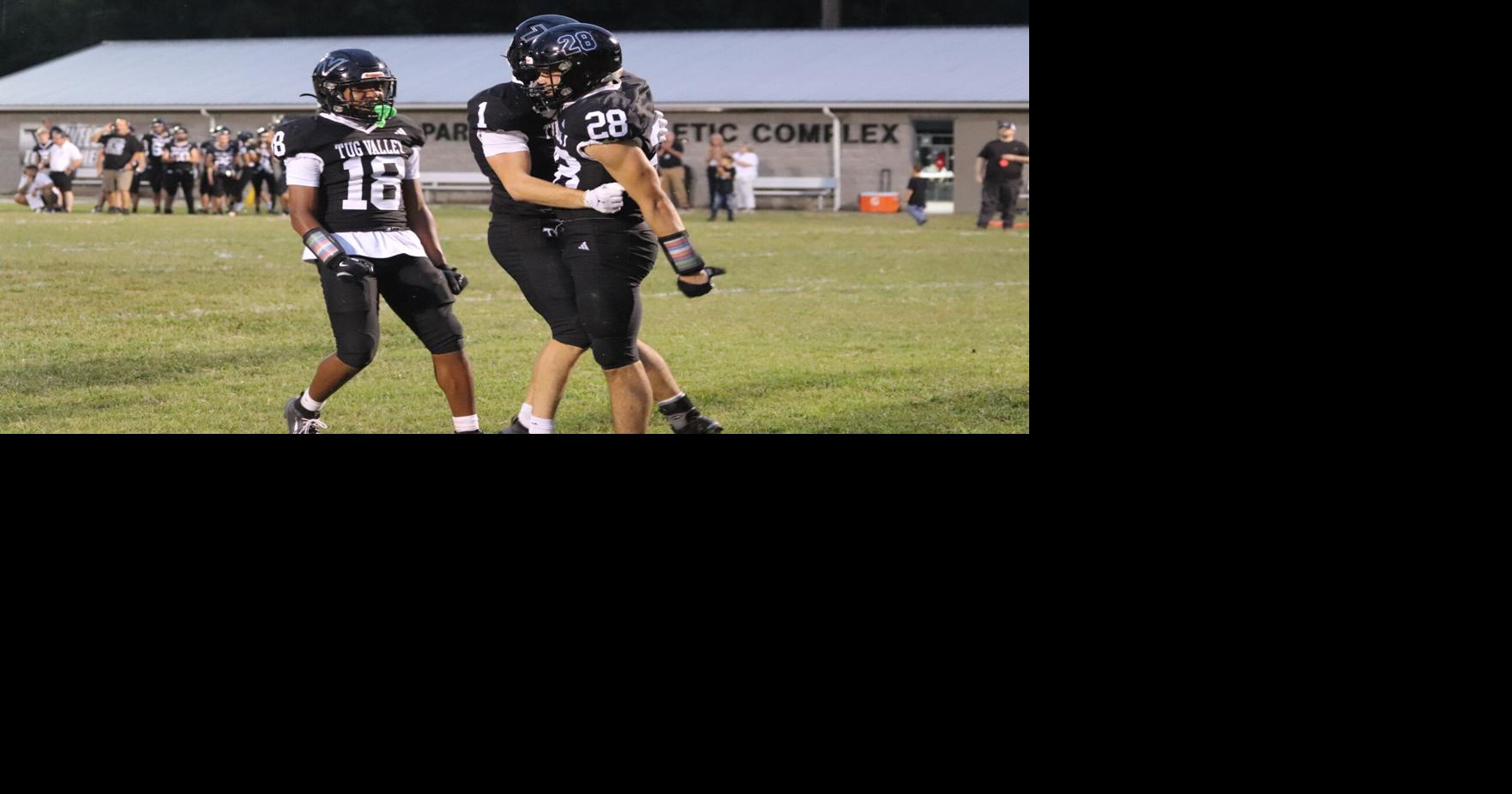 Prep football: Elia scores 4 TDs in return as Panthers blast River View ...