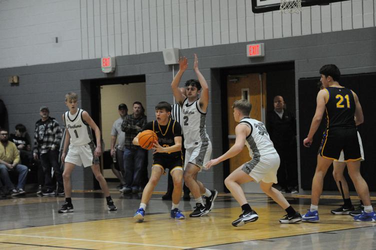 Hot shooting sends Logan past Tug Valley in Naugatuck | Sports ...