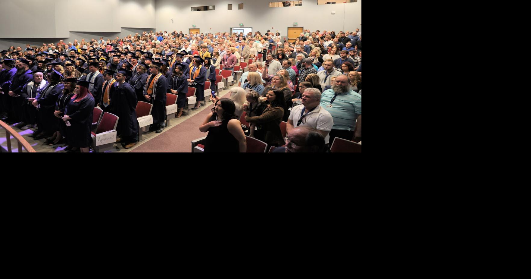 Southern hosts commencement ceremonies | News | williamsondailynews.com