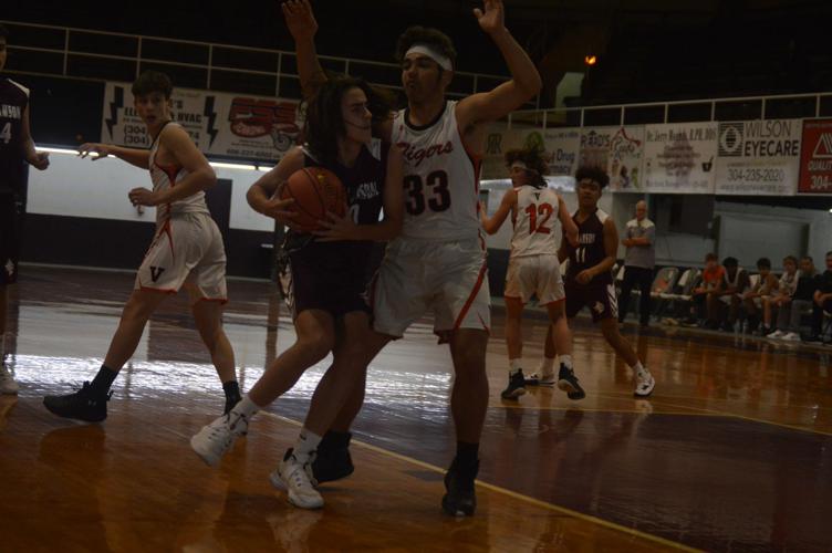 Wolfpack falls in OT to Huntington Vinson at Fieldhouse | Sports ...