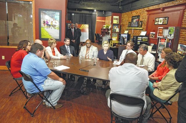 Hillary Clinton visits Williamson | News | williamsondailynews.com