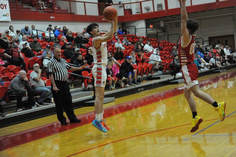 Belfry hangs on to beat Holmes in Schoolboy opener | Sports ...