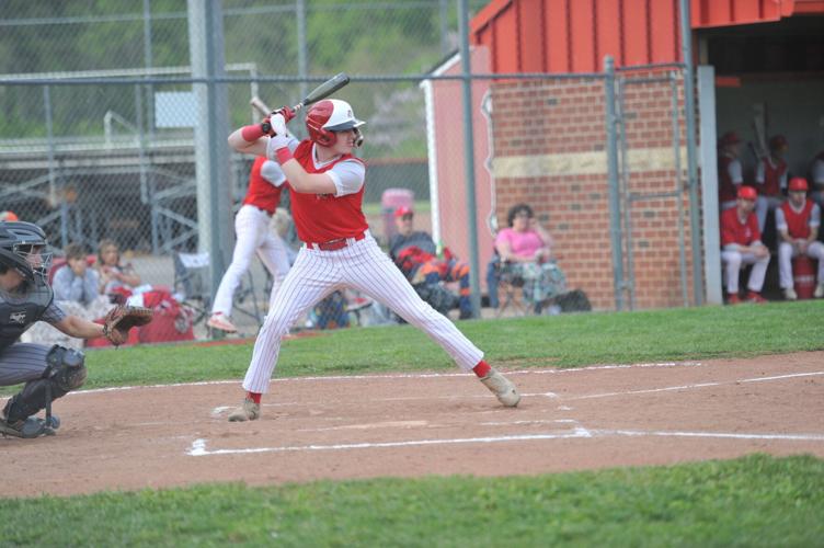 Pirates up winning streak to six games, improve record to 16-10 ...