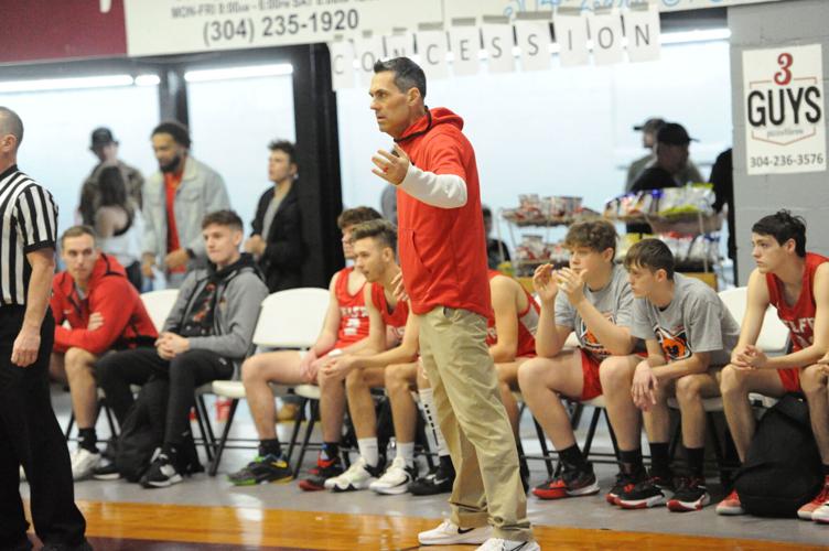 Shorthanded Pirates knock off Mingo Central in HM Shootout | Sports ...