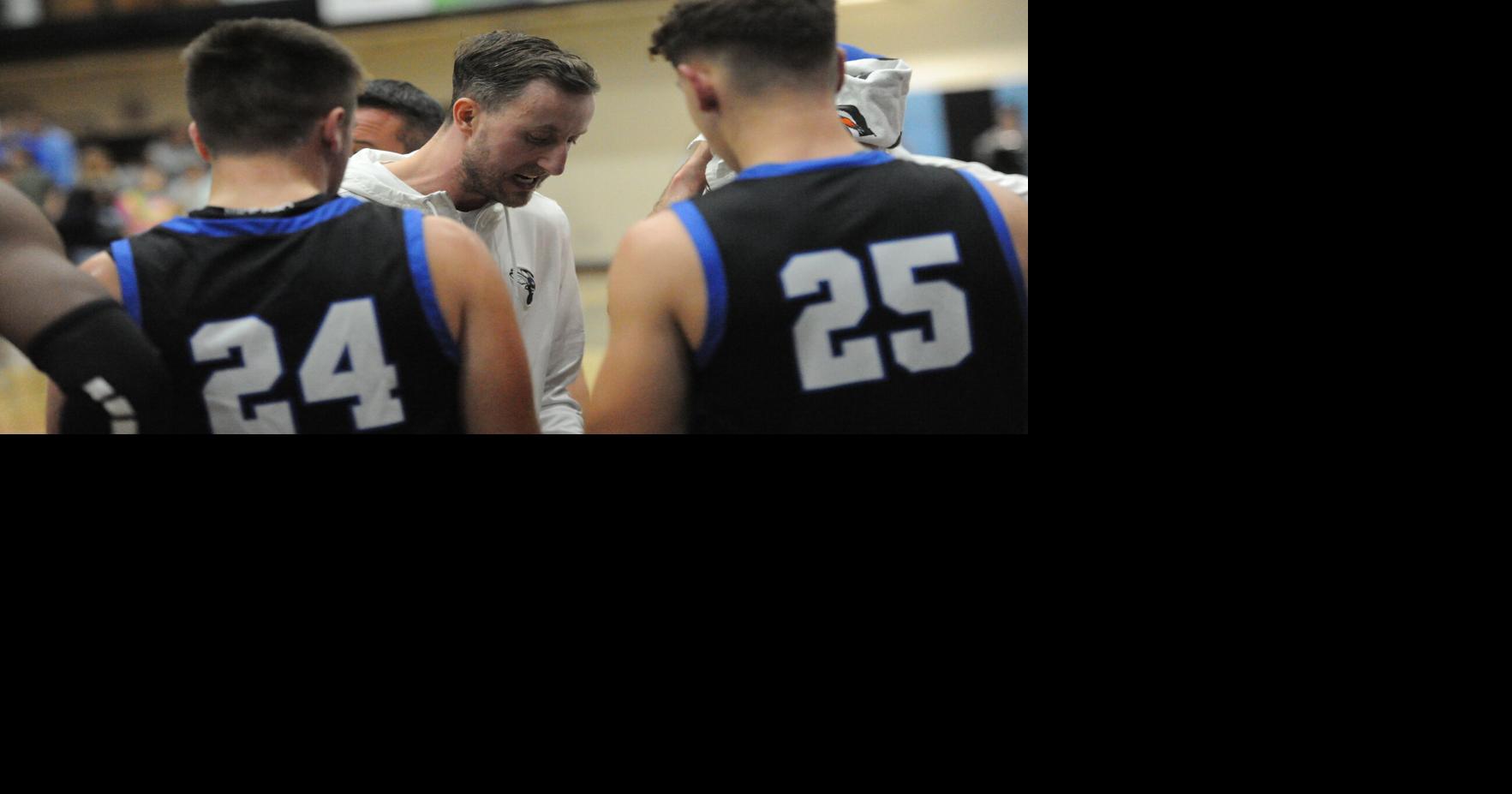 Phelps stuns Panthers with circus shot at the buzzer | Sports ...